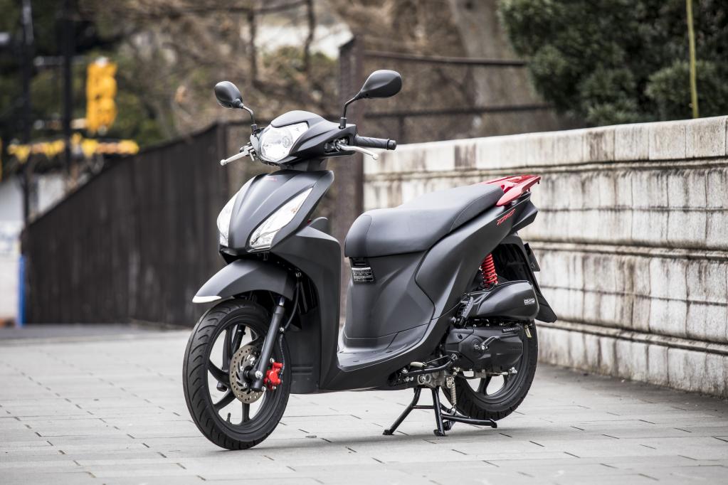 【試乗レポ】細身のタイヤが超軽快！だからDio110は万人にオススメ／ホンダ | ニコニコニュース